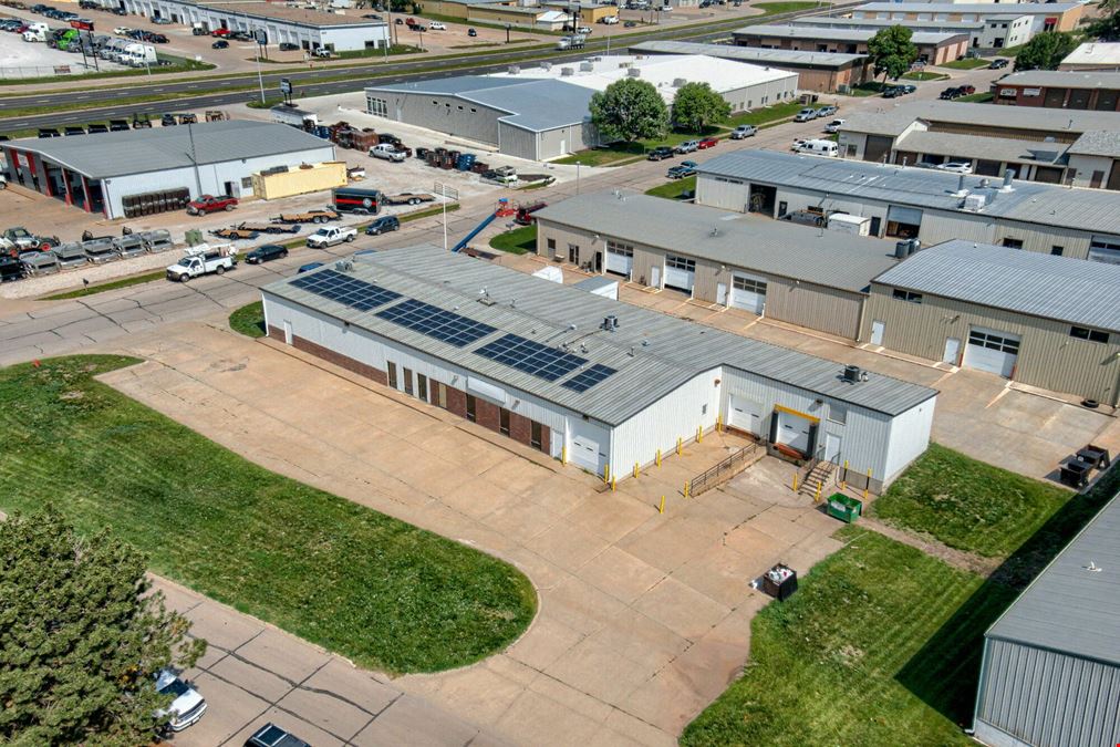 Wulls Industrial Building - 4800 N 57th St, Lincoln, NE 68507