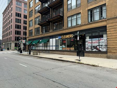 Chicago, IL Retail Space for Lease