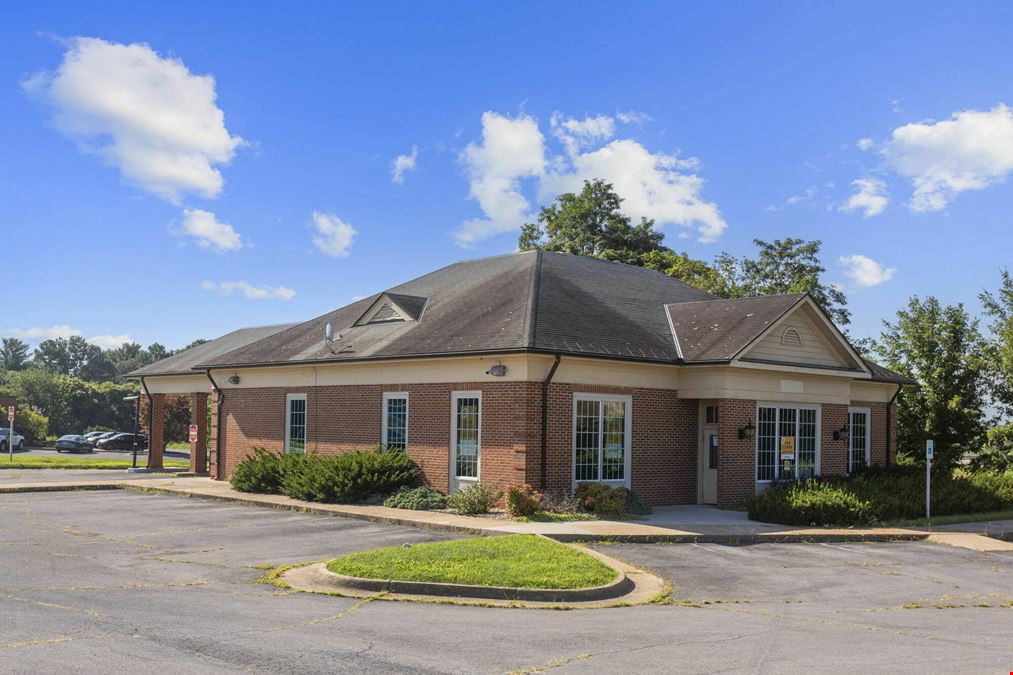 FORMER BANK BUILDING WITH 3 LANE DRIVE-THRU | FOR SALE OR LEASE - 488 ...