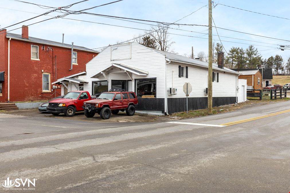 Former Waco KY Grocery- Flooring - 211 Waco Loop Rd, Waco, KY 40385