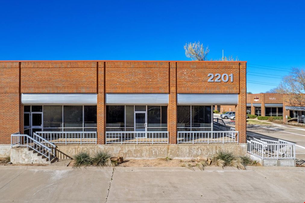 Benchmark Business Park - 2201 Brookhollow Plaza Drive, Arlington ...