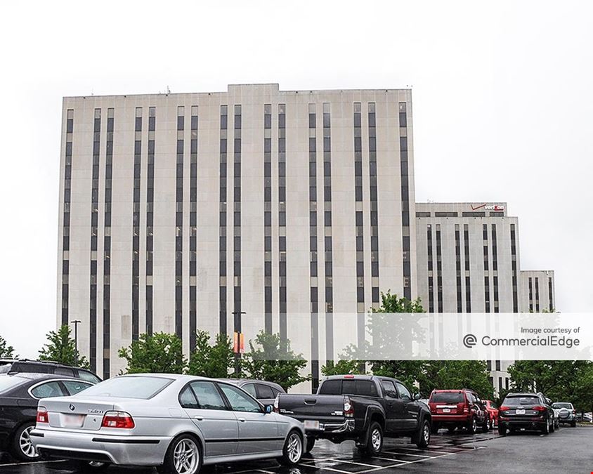 Cross Point (Tower II) - 900 Chelmsford Street, Lowell, MA 01851