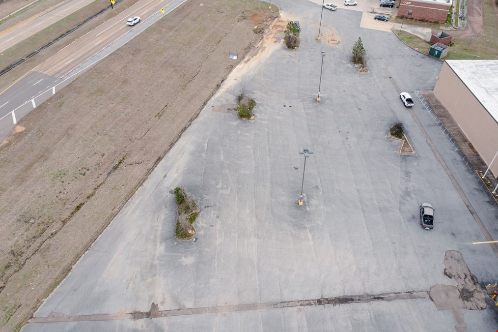 Lakeland Drive Outparcel - 5653 MS-25, Brandon, MS 39232