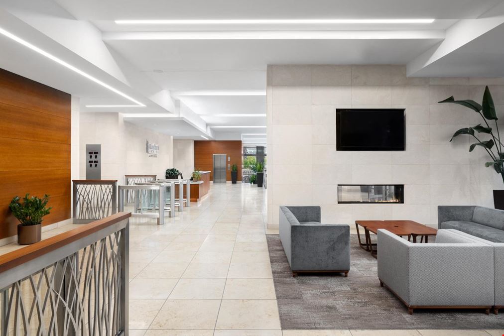 Key Bank Tower - 36 S State St, Salt Lake City, UT 84111