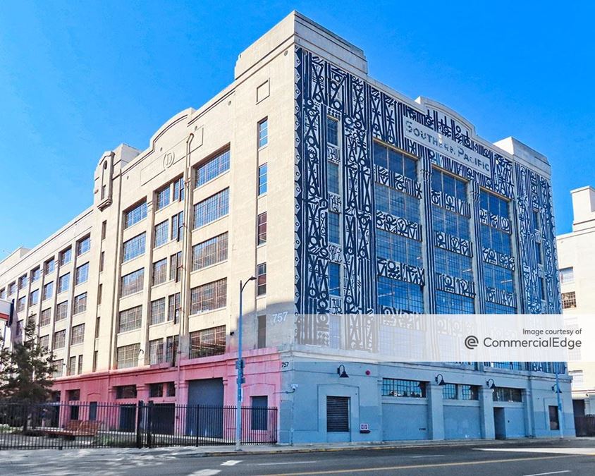 ROW DTLA Building 3 - 757 South Alameda Street, Los Angeles, CA 90021