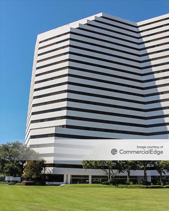 Capital One Plaza - 5718 Westheimer Road, Houston, TX 77057