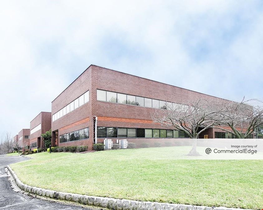 Holmdel Executive Center - 960 Holmdel Road, Holmdel, NJ 07733