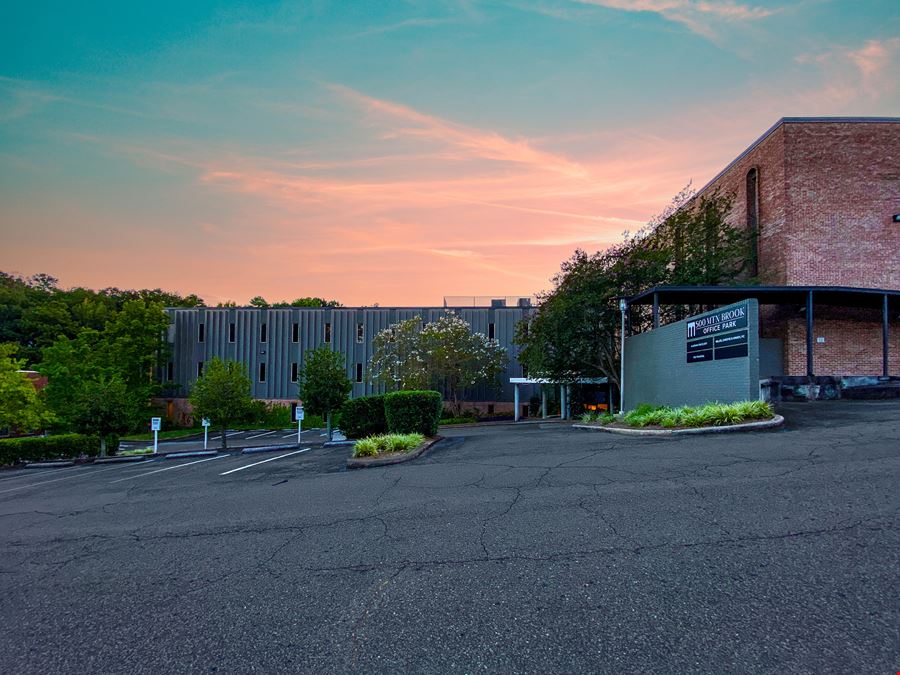 500 Mountain Brook Office Park - 500 Office Park Dr, Birmingham, AL 35223