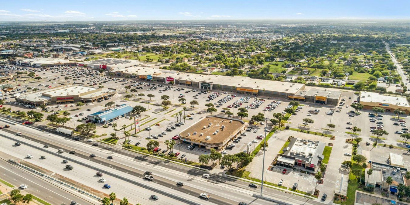 Moore Plaza | Small Retail Space - 5425 S Padre Island Dr, Corpus ...