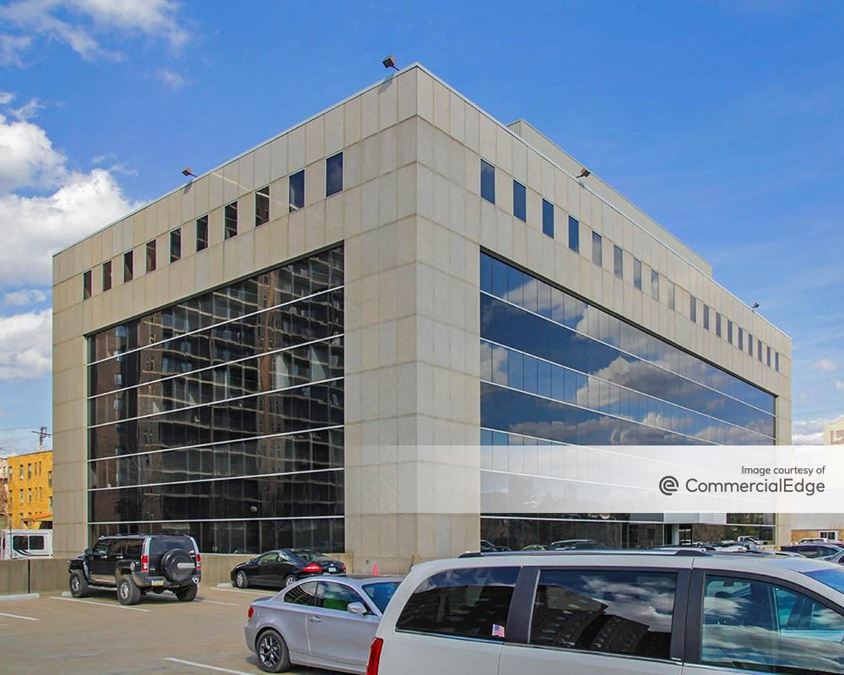 Centre Commons Medical Center - 5750 Centre Avenue, Pittsburgh, PA 15232