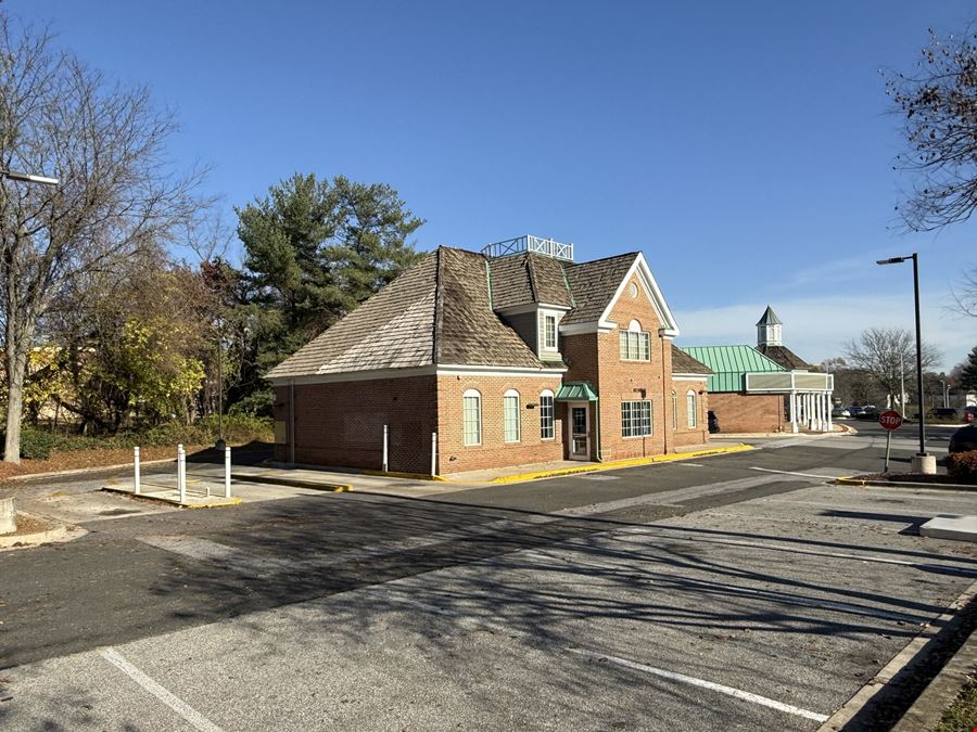Lake Arbor Village - 10200 Lake Arbor Way, Mitchellville, MD 20721