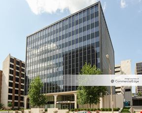 Centene Plaza Building B - 7700 Forsyth Blvd., Clayton, MO 63105