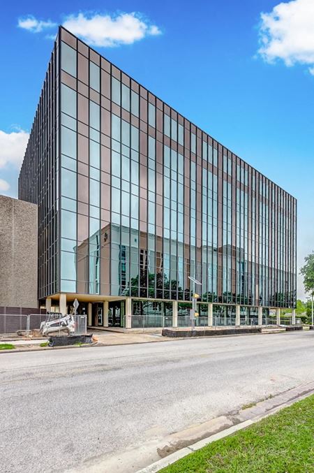 Houston, TX Commercial Real Estate for Lease and Sale