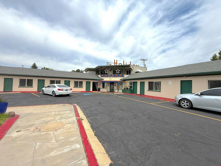 The Holiday Iconic Motel - 5416 W Fairview Ave, Boise, ID 83706