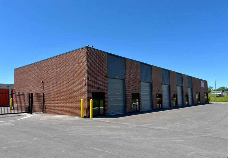 1,000 SF Warehouse Space - 3444 West Farm Road 146, Springfield, MO 65807