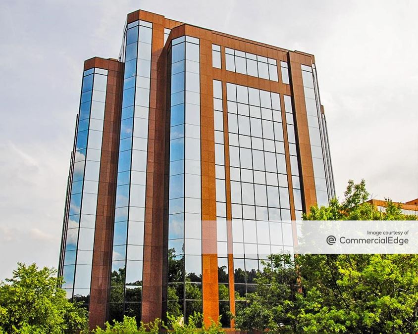 1040 Crown Pointe - 1040 Crown Pointe Parkway, Atlanta, GA 30338