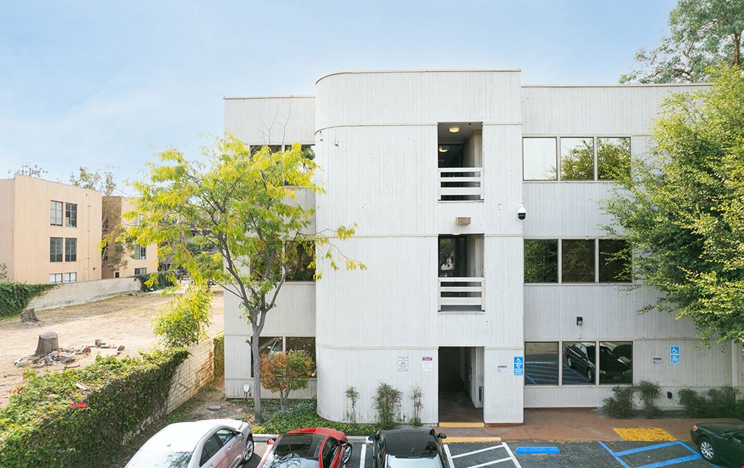 Florida Professional Building - 18652 Florida St, Huntington Beach, CA ...