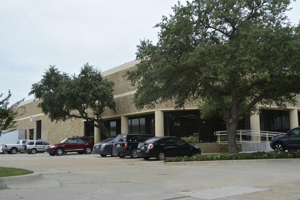 1850 Diplomat - 1800 + 1850 Diplomat Drive, Farmers Branch, TX 75234