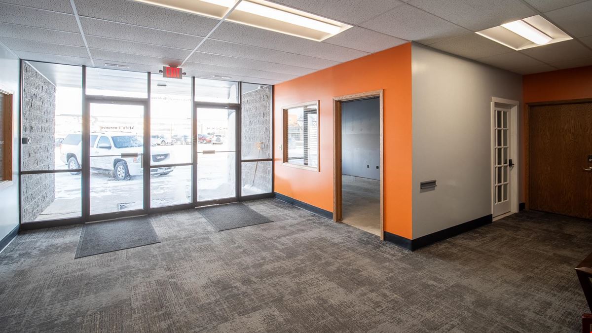Professional Office Building - 100 2nd St SE, Stewartville, MN 55976