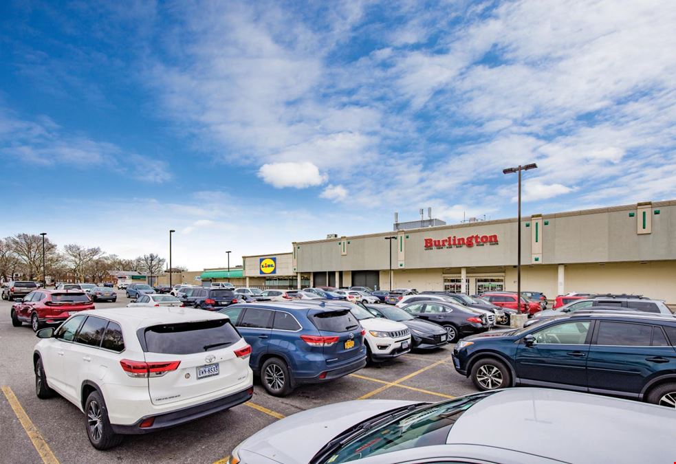 Glen Oaks Shopping Center | 25501-25927 Union Tpke - 255-01 Union ...