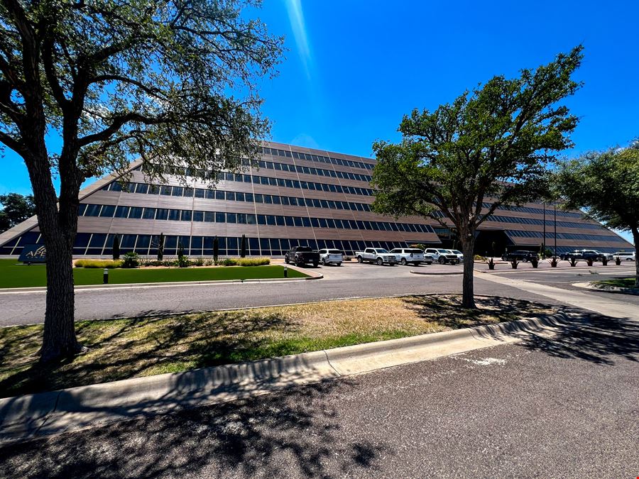 APEX Building - 15 Smith Road, Midland, TX 79705