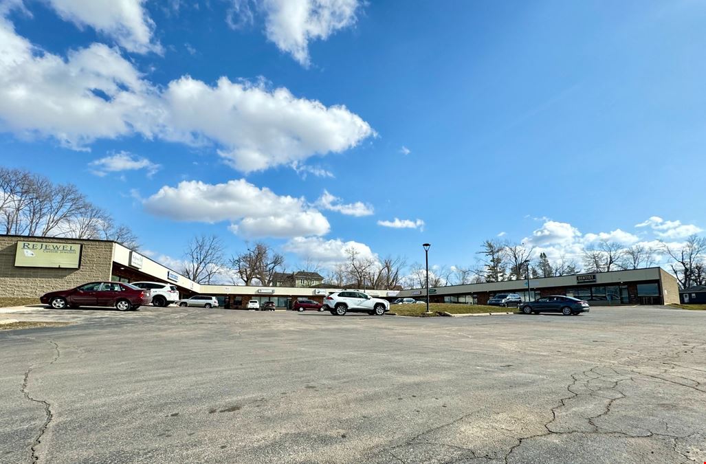 Indian Creek Shopping Mall - 115 Marion Blvd, Marion, IA 52302