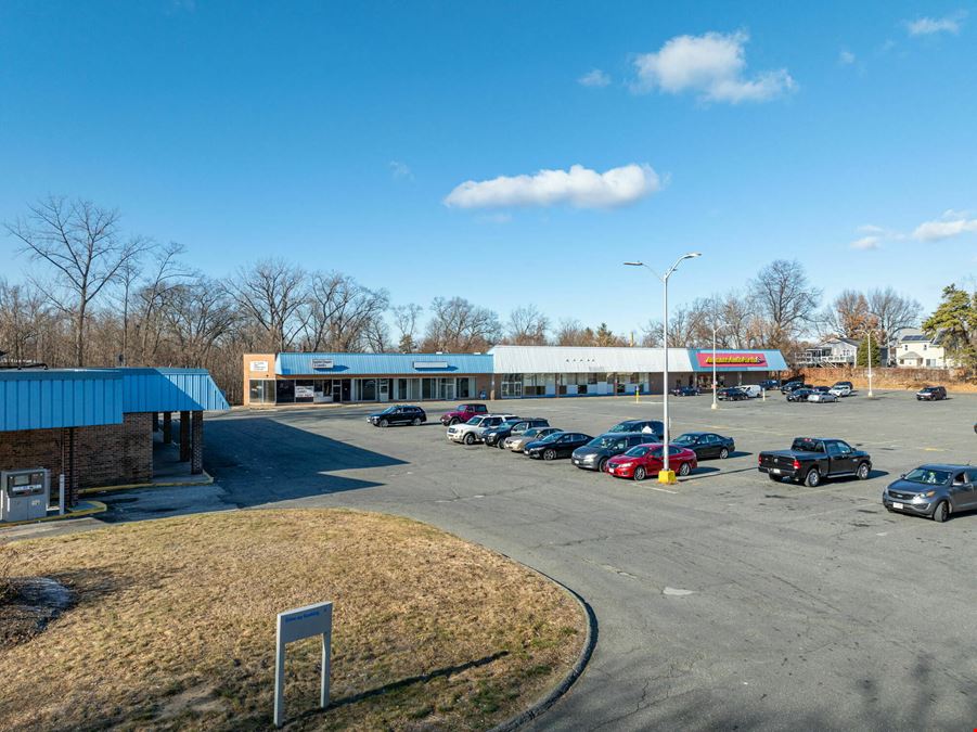 Springfield Neighborhood Retail Plaza - 106-126 Island Pond Road ...