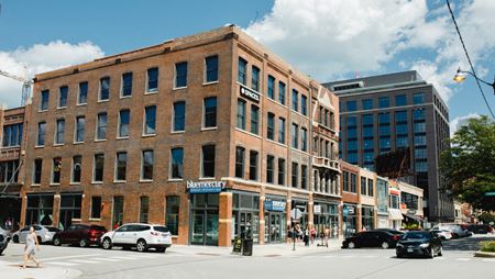 Chicago, IL Retail Space for Lease