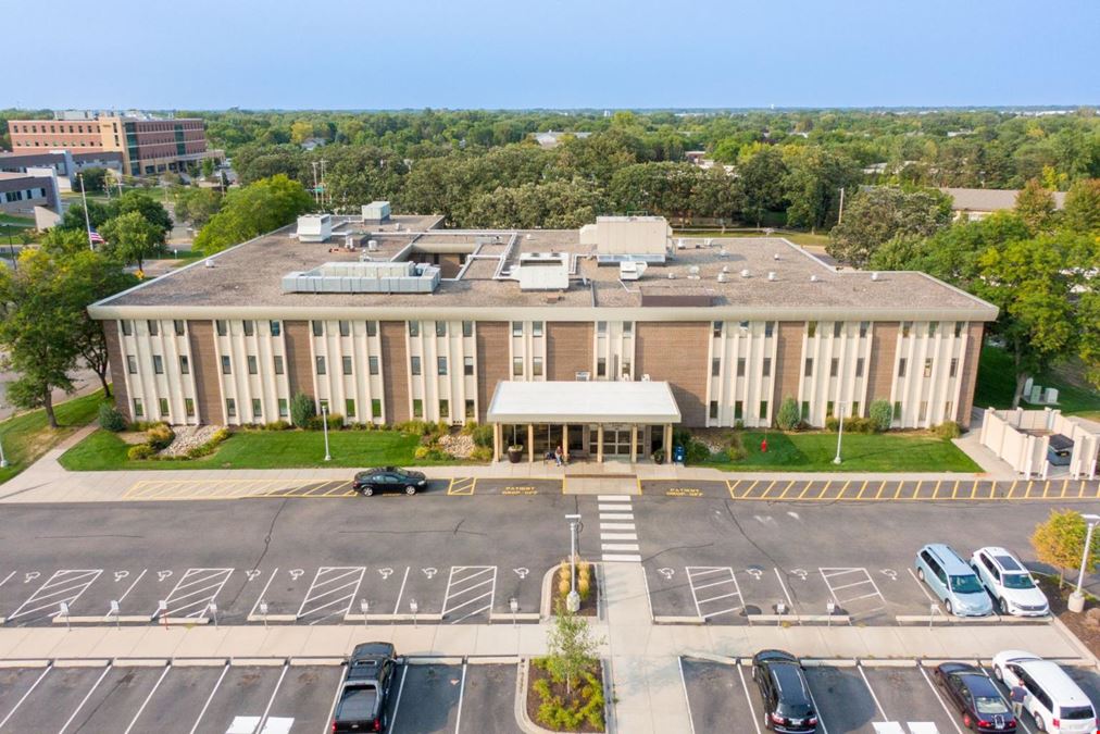 Mercy Healthcare Center - 3960 Coon Rapids Blvd NW, Coon Rapids, MN 55433