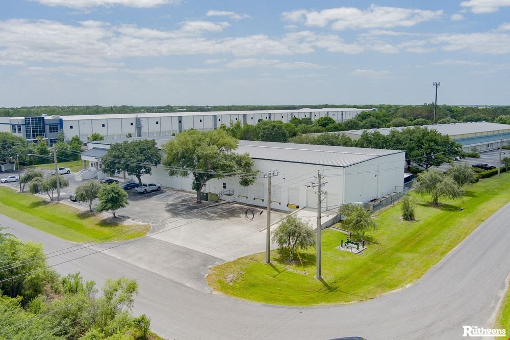 Free Standing Warehouse/Flex - 3025 Whitten Rd, Lakeland, FL 33811