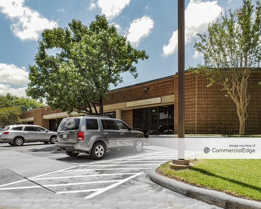 Plaza Del Oro Business Center - 8275 El Rio Street, Houston, TX 77054