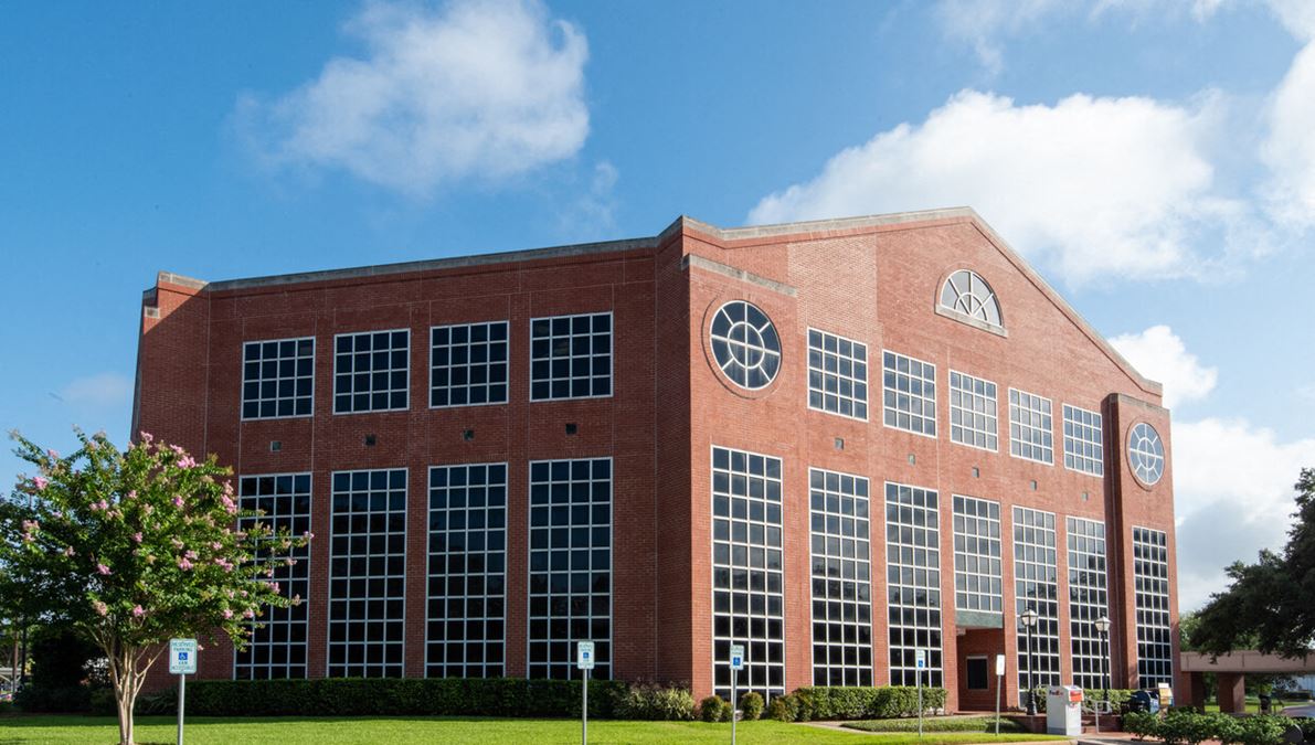 The Rotunda Medical Building - 5819 Highway 6, Missouri City, TX 77459