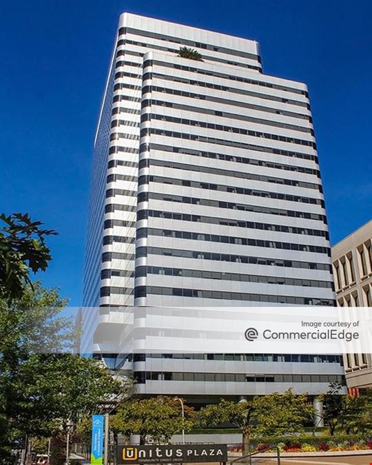 Pacwest Center - 1211 SW 5th Avenue, Portland, OR 97204