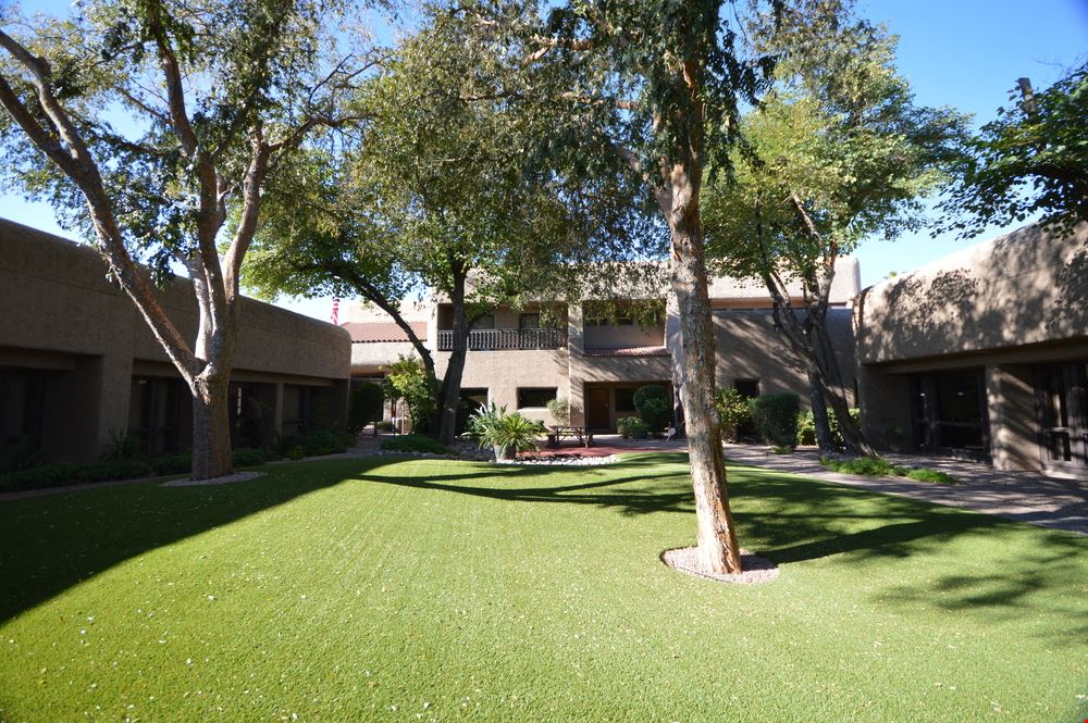 Exodyne Business Park - 8433 N. Black Canyon Highway, Phoenix, AZ 85021
