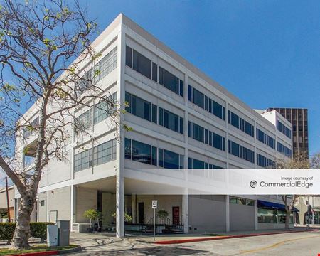 Los Angeles, CA Commercial Real Estate for Lease and Sale