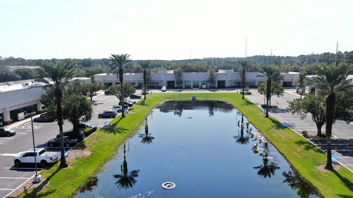 Greystone Park at Deerwood - 10550 Deerwood Park Boulevard ...