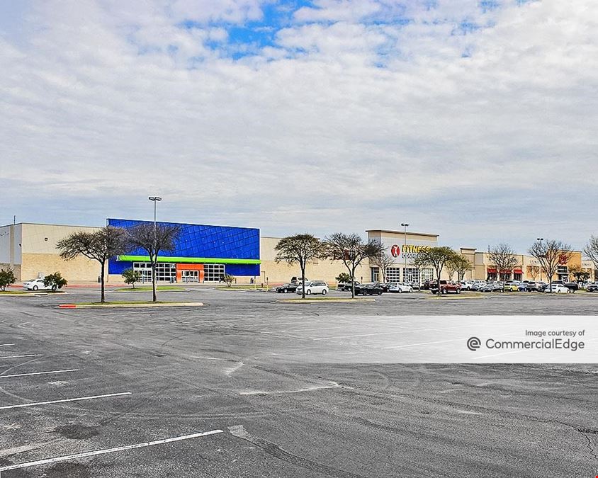 Shops at Tech Ridge - 12901 North Interstate 35, Austin, TX 78753
