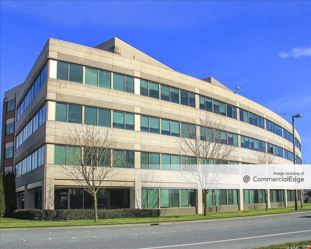 Redmond Town Center Campus - Buildings 1-3 - 16331 NE 72nd Way, Redmond ...